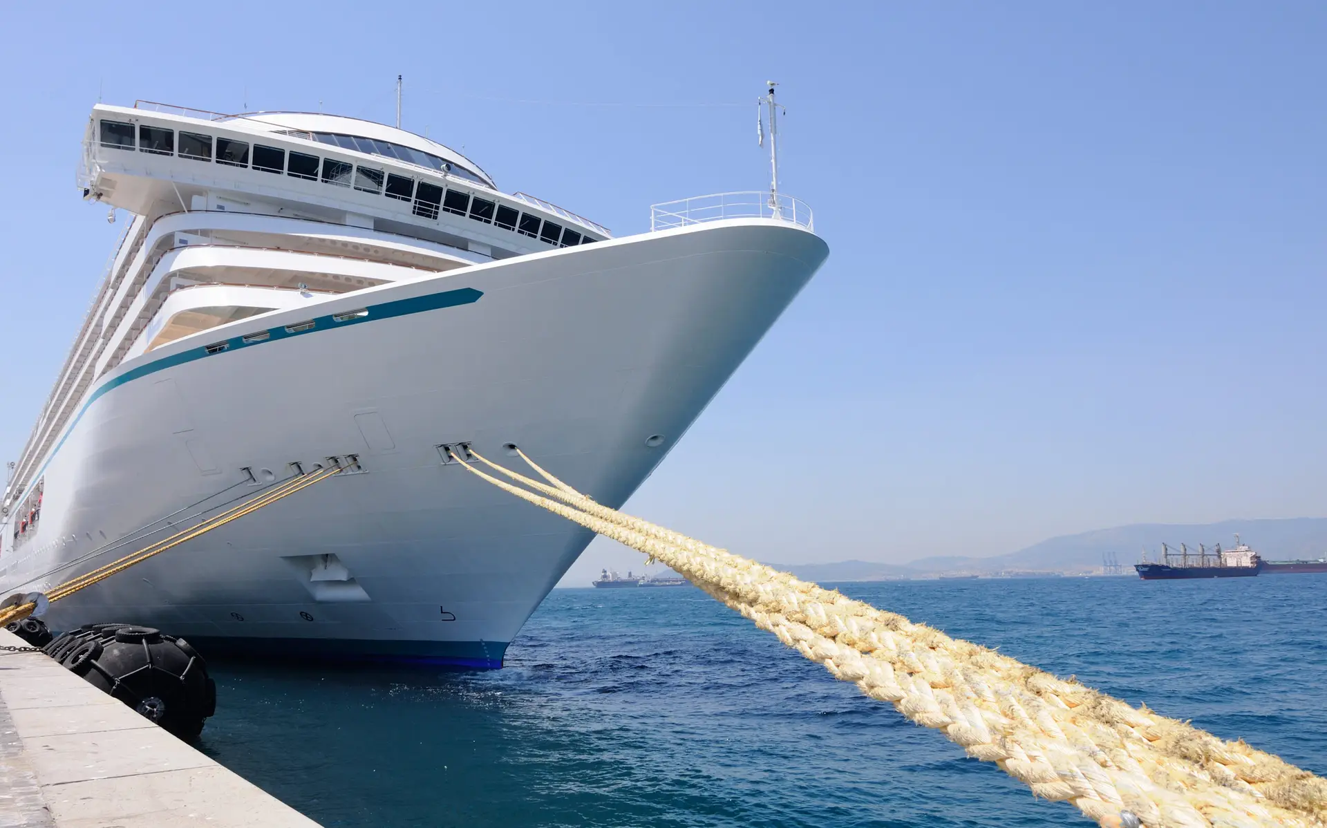 Cruise Ship Ropes Snap Leading To Gangway Collapse - Aronfeld Trial Lawyers